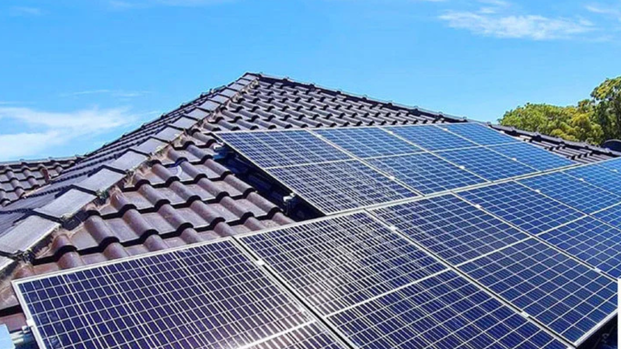 Ternyata Harga Panel Surya Bisa Lebih Murah, Tapi Syaratnya! - GLOBAL NEWS
